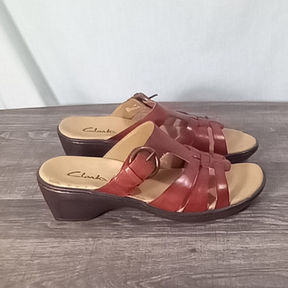 Clarks | Shoes | Clarks Red Strappy Open Toe Heeled Sandals Size 9m ...
